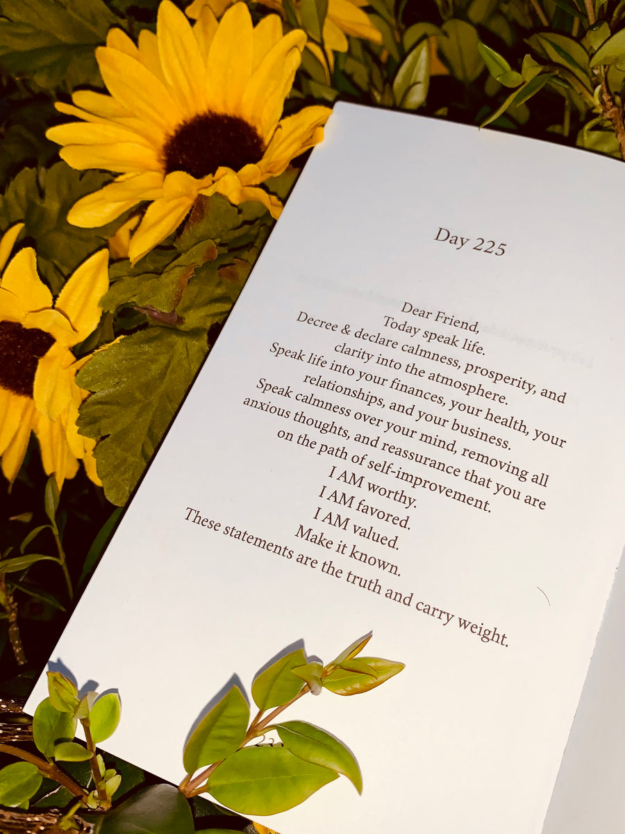 Have Faith Show Gratitude Be Humble: 365 Days of Affirmations and Enco ...